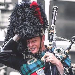 Bagpiper for Burns Supper | Burns Night Piper Edinburgh